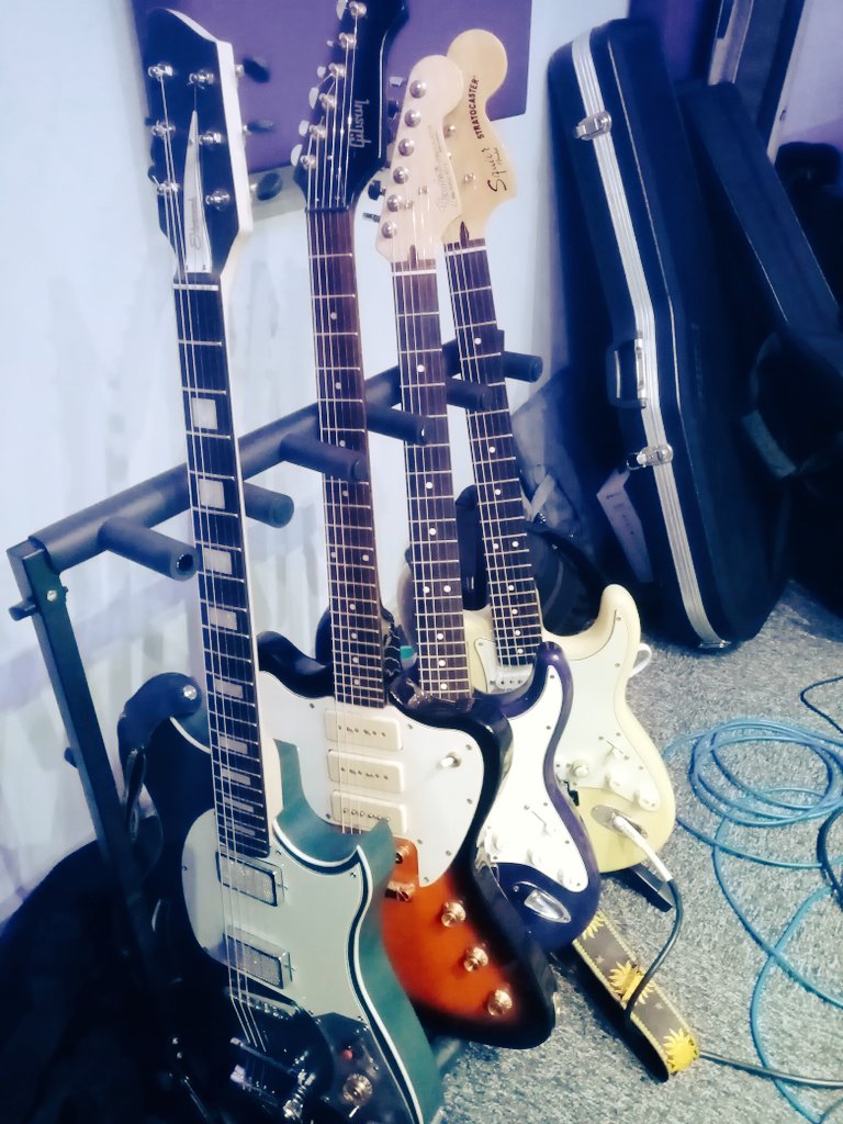 Back in the studio (part 1) – Tim Higgins, Guitarist