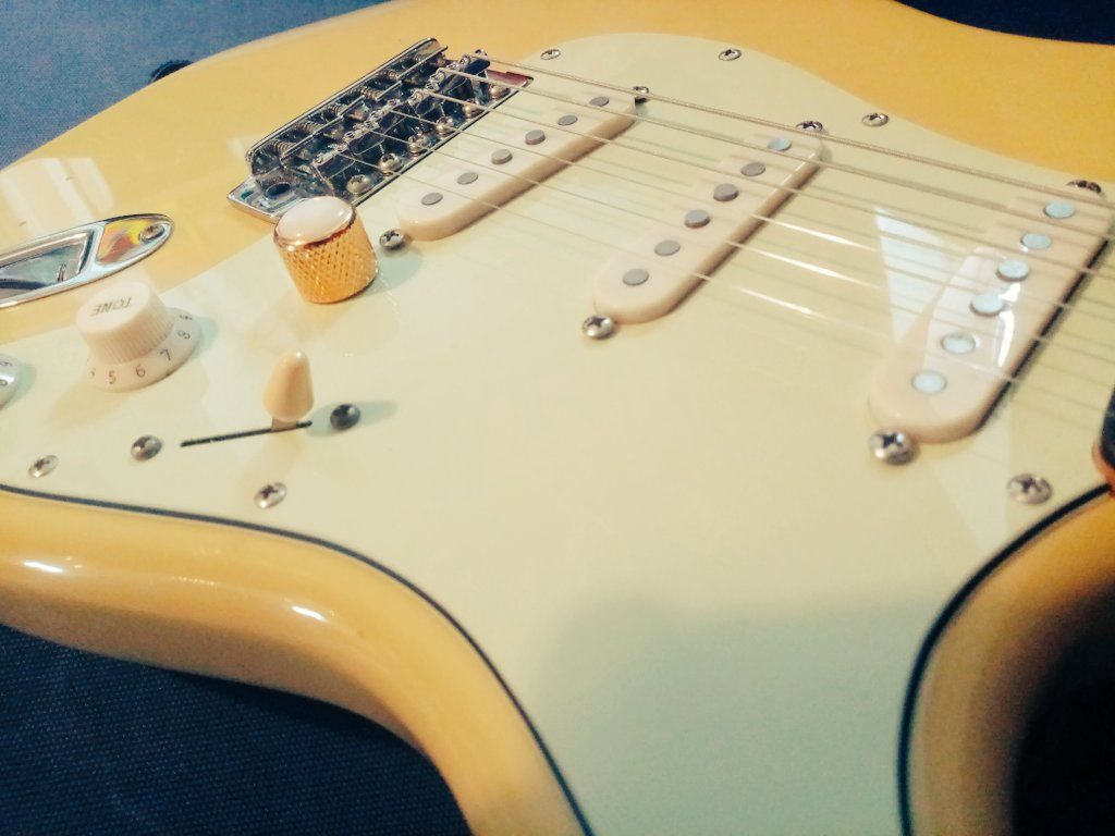 The (not so) secret to getting a great guitar tone – Tim Higgins, Guitarist